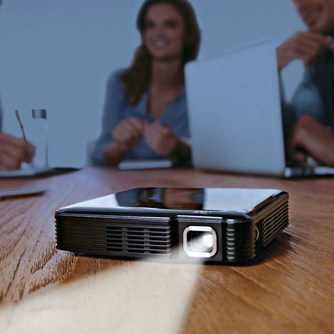 HDMI Pocket Projector - GetdatGadget
