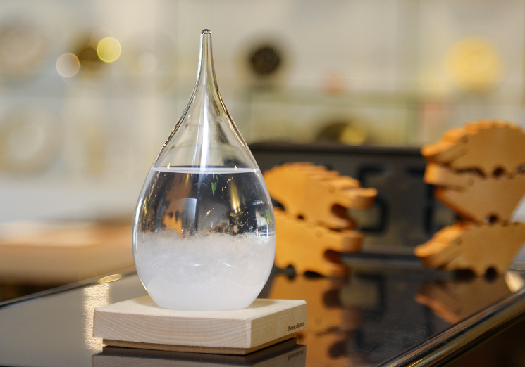 Tempo Drop Weather Forecasting Storm Glass - GetdatGadget