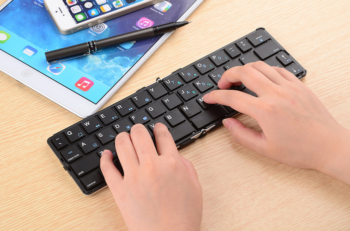 Ultra Thin Foldable Flyshark Bluetooth Keyboard is the Perfect Travel ...
