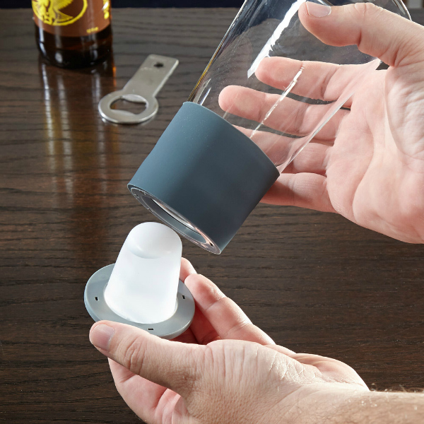 Self-Chilling Beer Glass Keeps Beer Cool Till the Last Drop - GetdatGadget