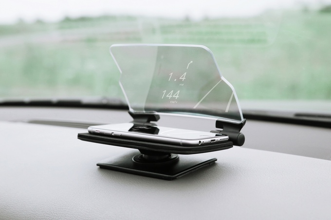 Hudway Glass Adds Head-Up Display to your Car - GetdatGadget