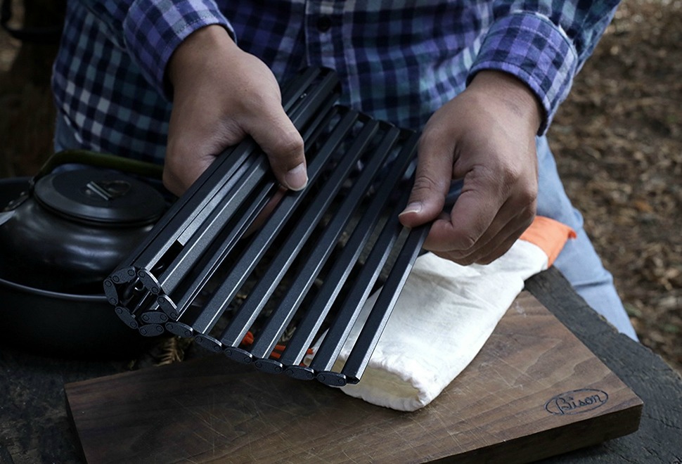 Bison Rolling Grill Rolls up for Portability - GetdatGadget