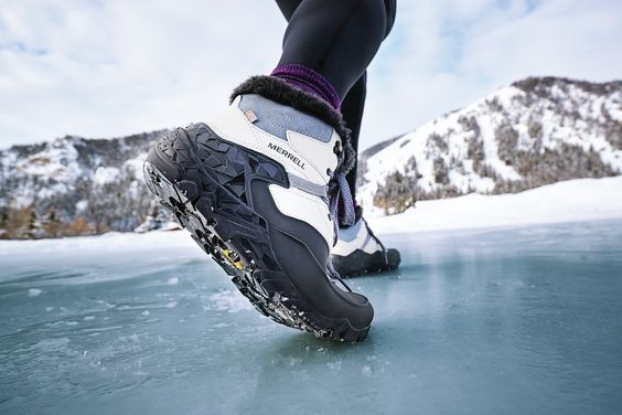 Arctic Grip Lets you Walk on Wet Ice - GetdatGadget