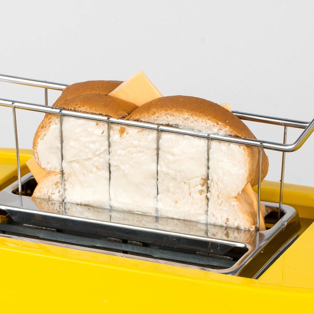 Nostalgia Grilled Cheese Toaster Makes you a Better Dad - GetdatGadget