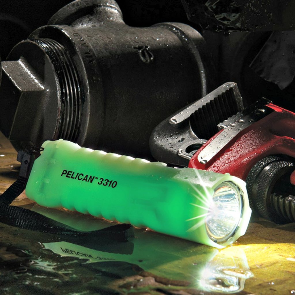 Pelican 3310ELS Emergency Lighting Station - GetdatGadget