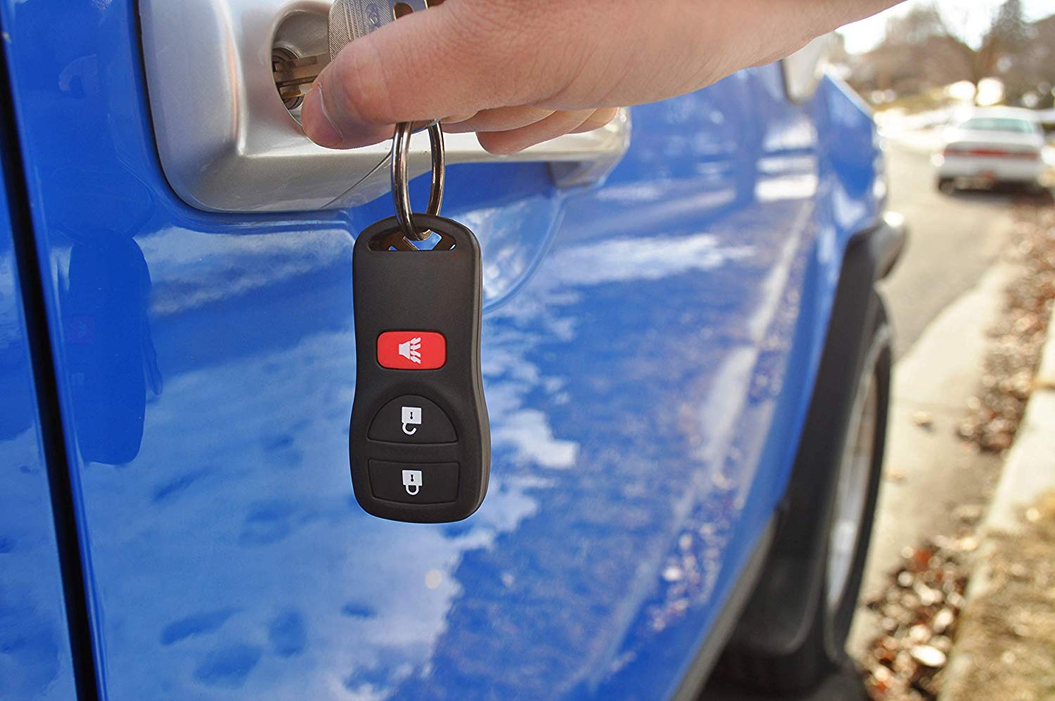 Snea-Key Fob: Secret Stash in a Car Key - GetdatGadget