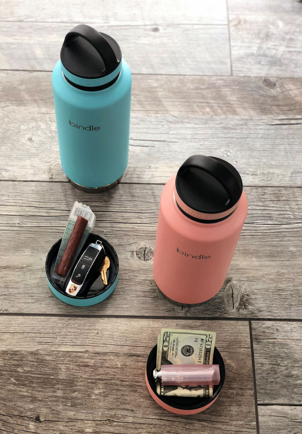 Bindle Bottle Stores your refreshment and valuables - GetdatGadget