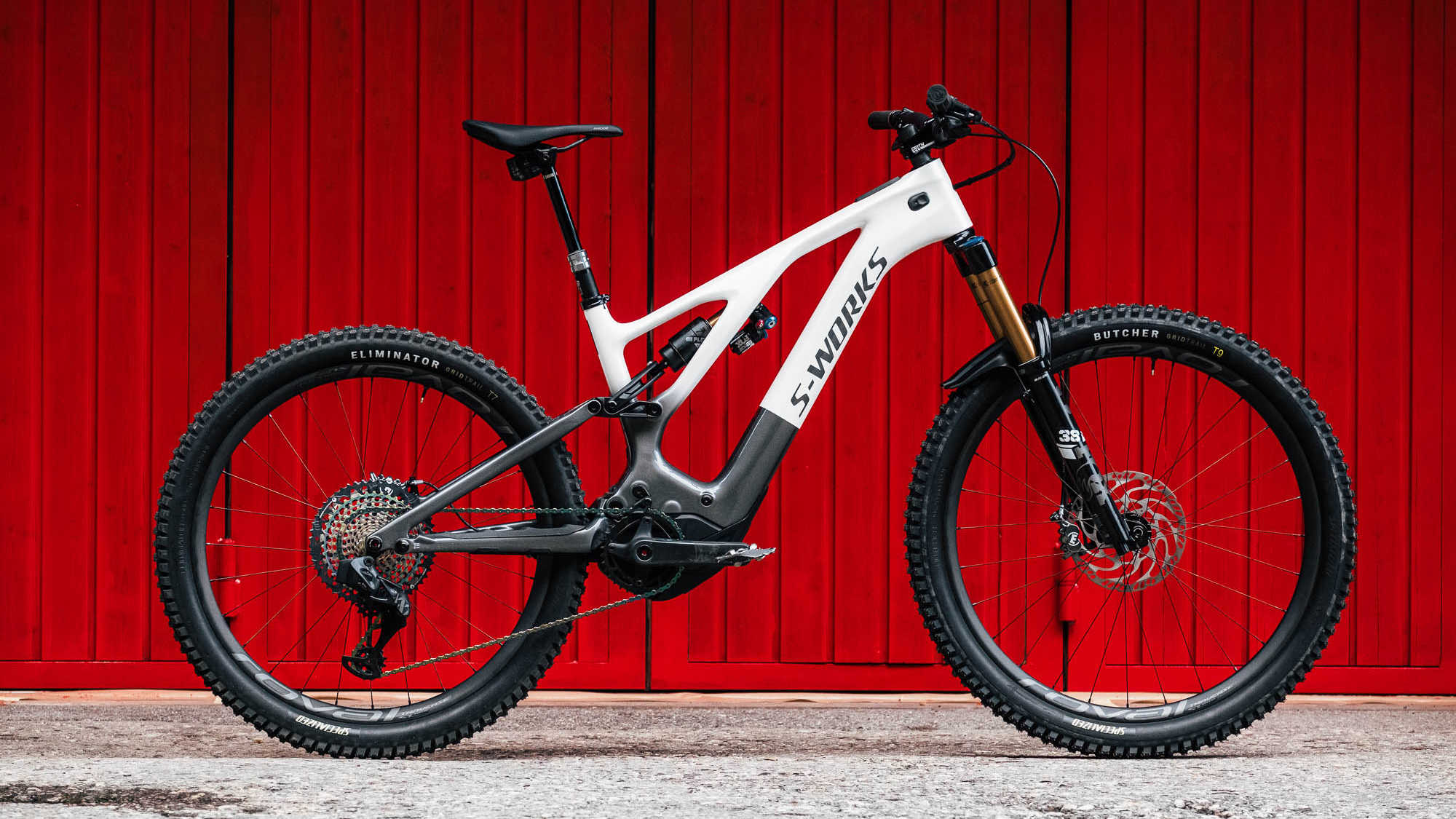 Turbo Levo e-MTB Motorized E-MountainBike - GetdatGadget